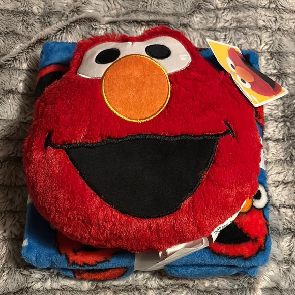 Sesame Street | Bedding | Sesame Street Elmo Nogginz Pillow Plush Throw ...